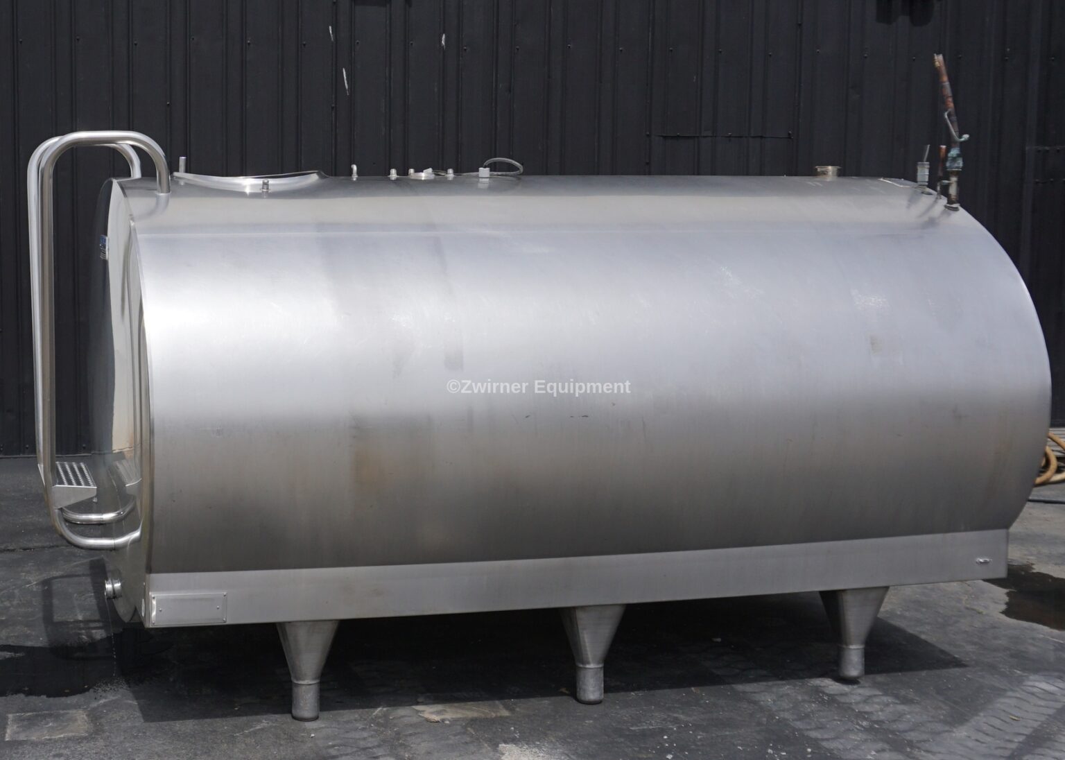 The Different Uses of Stainless Steel Bulk Storage Tanks - Zwirner ...
